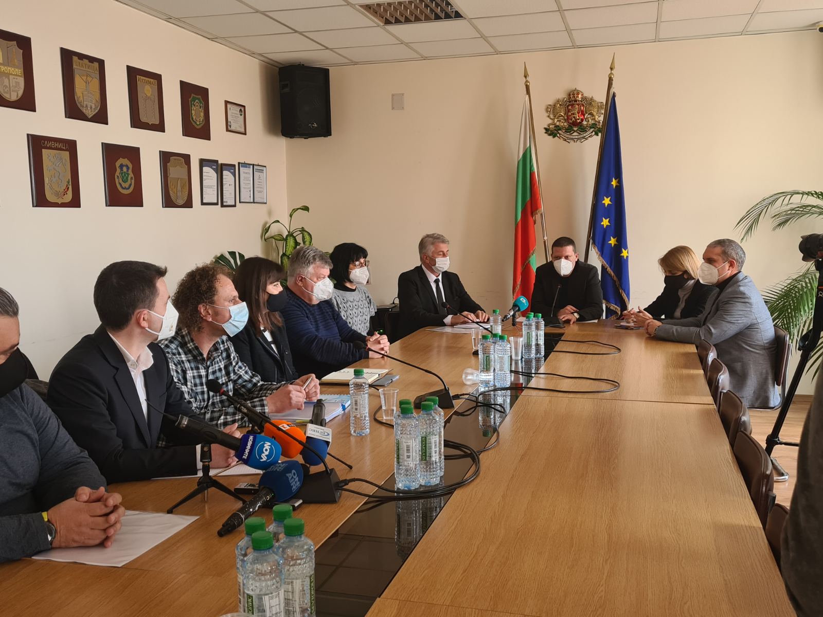 Започва прокурорска проверка във връзка с огромните количества отпадъци ...